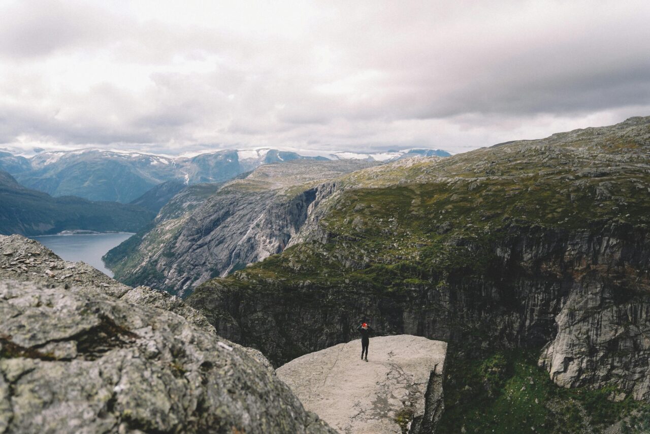 Vandra i Norge – Den ultimata guiden till fjordar, fjäll och frihet ...